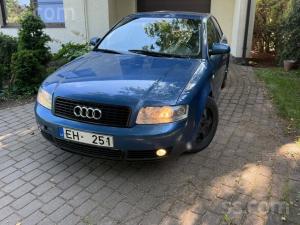 Zils Audi A4 2001 Rīga, ar dzinēja tilpumu 2.00 L un nobraukumu 233 tūkst. km par 1350 €, foto  vietnē AUTOMOTO.COM.LV