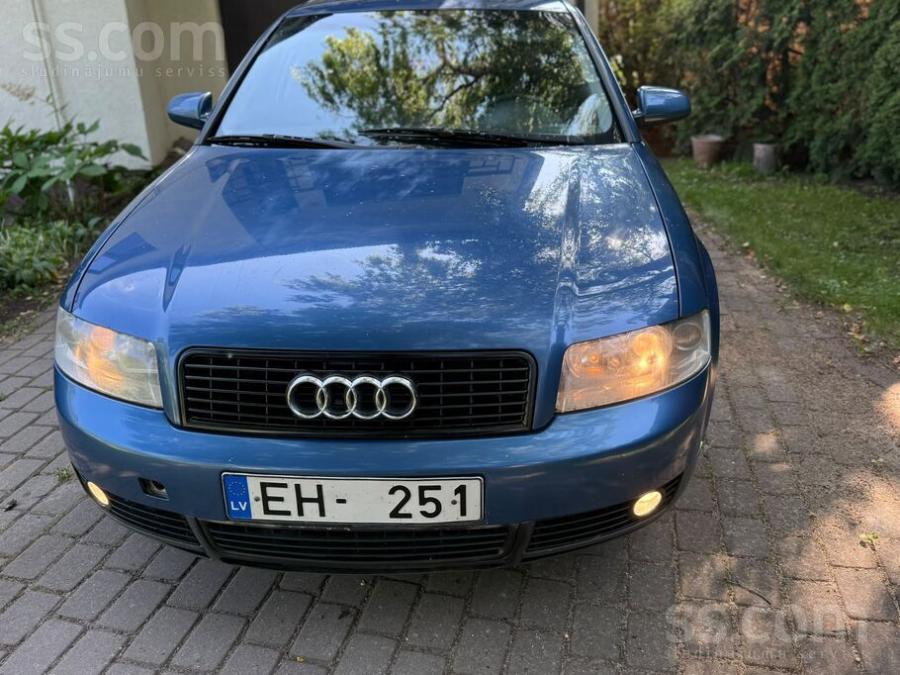 Zils Audi A4 2001 Rīga, ar dzinēja tilpumu 2.00 L un nobraukumu 233 tūkst. km par 1350 €, foto 3 vietnē AUTOMOTO.COM.LV