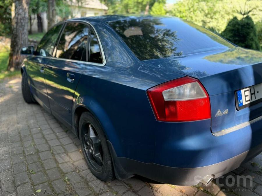 Zils Audi A4 2001 Rīga, ar dzinēja tilpumu 2.00 L un nobraukumu 233 tūkst. km par 1350 €, foto 7 vietnē AUTOMOTO.COM.LV