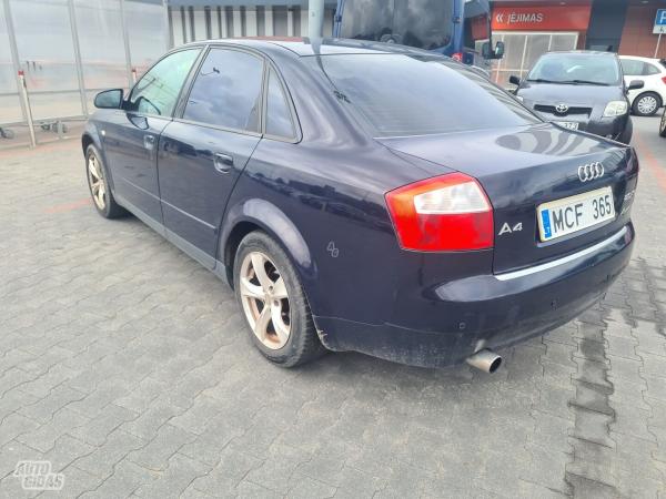 Синий Ауди А4 2001 в Клайпеда, объемом двигателя 2.00 л и пробегом 359 тыс. км за 950 €, фото 4 на AUTOMOTO.COM.LV