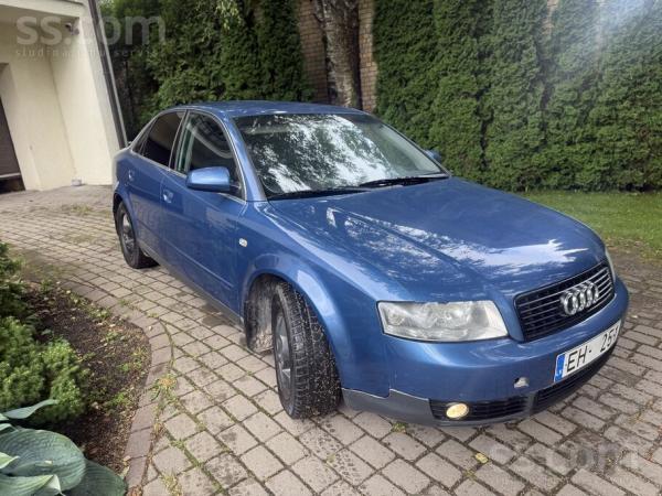 Zils Audi A4 2001 Rīga, ar dzinēja tilpumu 2.00 L un nobraukumu 235 tūkst. km par 1200 €, foto 1 vietnē AUTOMOTO.COM.LV