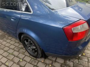 Blue Audi A4 2001 in Riga, with an engine capacity of 2.00 L and mileage of 235 thousand km for 1200 €, photo 6 on AUTOMOTO.COM.LV