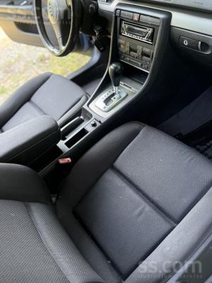 Blue Audi A4 2001 in Riga, with an engine capacity of 2.00 L and mileage of 235 thousand km for 1200 €, photo 9 on AUTOMOTO.COM.LV