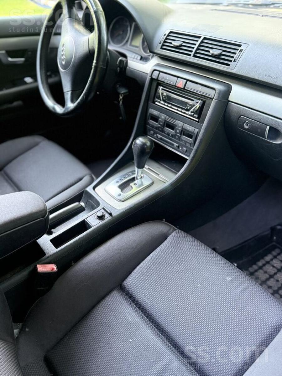 Blue Audi A4 2001 in Riga, with an engine capacity of 2.00 L and mileage of 235 thousand km for 1200 €, photo 12 on AUTOMOTO.COM.LV