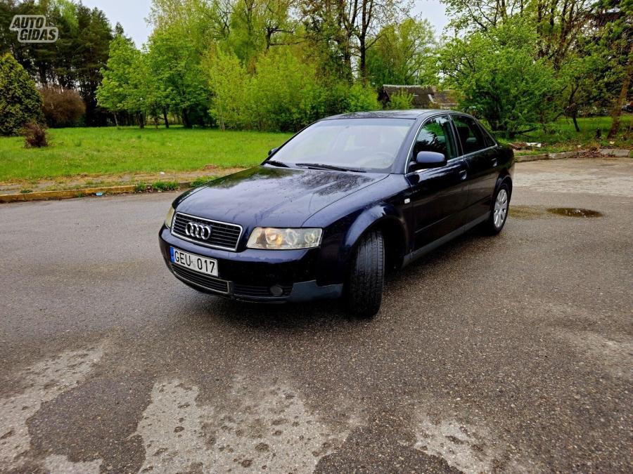 Zils Audi A4 2001 Panevēža, ar dzinēja tilpumu 1.90 L un nobraukumu 393 tūkst. km par 1450 €, foto 3 vietnē AUTOMOTO.COM.LV