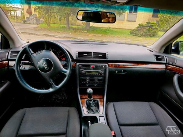 Zils Audi A4 2001 Panevēža, ar dzinēja tilpumu 1.90 L un nobraukumu 393 tūkst. km par 1450 €, foto 6 vietnē AUTOMOTO.COM.LV