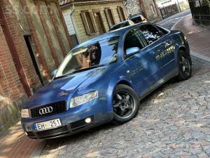 Zils Audi A4 2001 Cēsis, ar dzinēja tilpumu 2.00 L un nobraukumu 234 tūkst. km par 1290 €, foto 3 vietnē AUTOMOTO.COM.LV