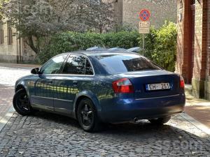 Zils Audi A4 2001 Cēsis, ar dzinēja tilpumu 2.00 L un nobraukumu 234 tūkst. km par 1290 €, foto 6 vietnē AUTOMOTO.COM.LV