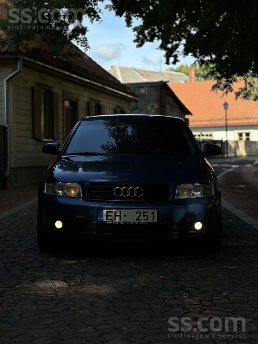 Zils Audi A4 2001 Cēsis, ar dzinēja tilpumu 2.00 L un nobraukumu 234 tūkst. km par 1290 €, foto 10 vietnē AUTOMOTO.COM.LV