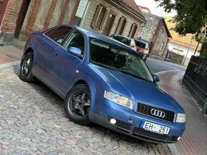 Zils Audi A4 2001 Cēsis, ar dzinēja tilpumu 2.00 L un nobraukumu 234 tūkst. km par 1290 €, foto 5 vietnē AUTOMOTO.COM.LV