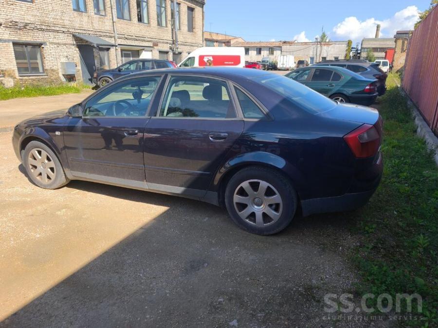 Blue Audi A4 2001 in Riga, with an engine capacity of 1.90 L and mileage of 371 thousand km for 650 €, photo 5 on AUTOMOTO.COM.LV