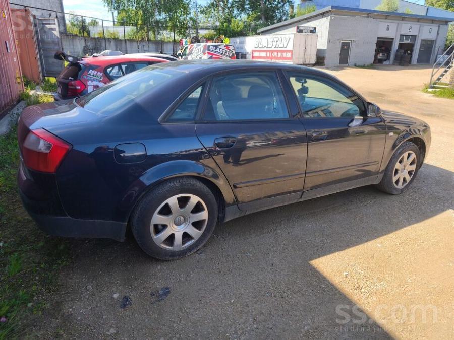 Blue Audi A4 2001 in Riga, with an engine capacity of 1.90 L and mileage of 371 thousand km for 650 €, photo 6 on AUTOMOTO.COM.LV