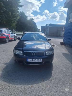 Blue Audi A4 2001 in Gargzdai, with an engine capacity of 1.98 L and mileage of 221 thousand km for 2200 €, photo  on AUTOMOTO.COM.LV