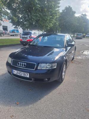 Blue Audi A4 2001 in Gargzdai, with an engine capacity of 1.98 L and mileage of 221 thousand km for 2200 €, photo 4 on AUTOMOTO.COM.LV