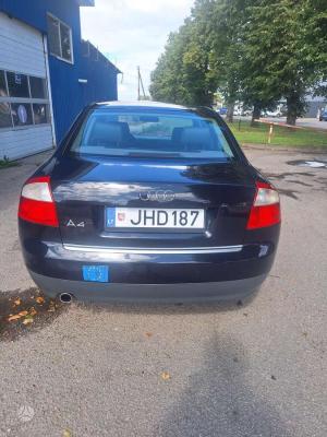 Blue Audi A4 2001 in Gargzdai, with an engine capacity of 1.98 L and mileage of 221 thousand km for 2200 €, photo 5 on AUTOMOTO.COM.LV