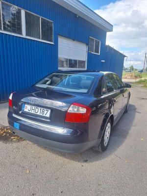 Blue Audi A4 2001 in Gargzdai, with an engine capacity of 1.98 L and mileage of 221 thousand km for 2200 €, photo 7 on AUTOMOTO.COM.LV