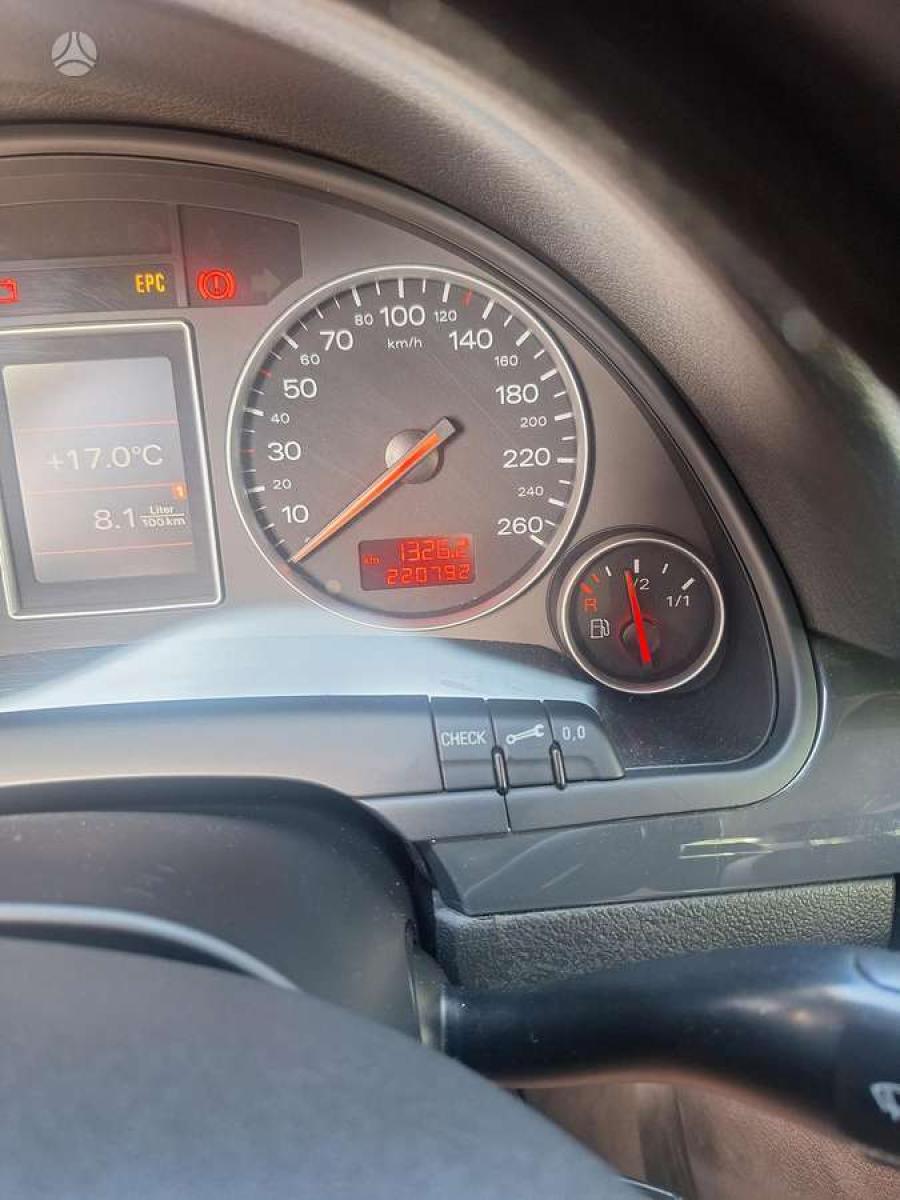 Blue Audi A4 2001 in Gargzdai, with an engine capacity of 1.98 L and mileage of 221 thousand km for 2200 €, photo 10 on AUTOMOTO.COM.LV