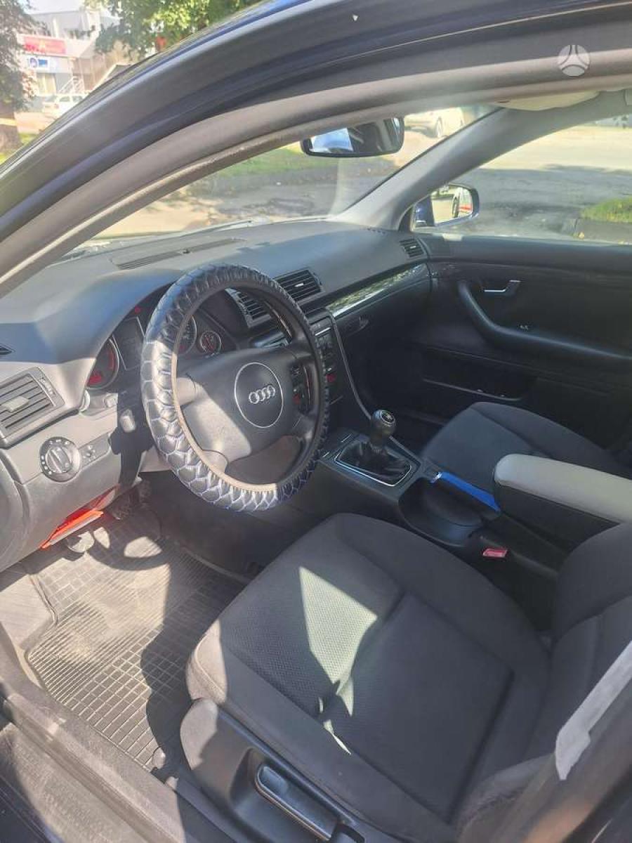 Blue Audi A4 2001 in Gargzdai, with an engine capacity of 1.98 L and mileage of 221 thousand km for 2200 €, photo 12 on AUTOMOTO.COM.LV