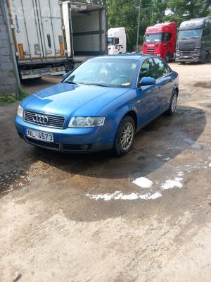 Zils Audi A4 2001 Daugavpils, ar dzinēja tilpumu 2.00 L un nobraukumu 278 tūkst. km par 900 €, foto  vietnē AUTOMOTO.COM.LV