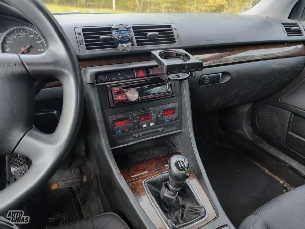 Zils Audi A4 2001 Viļņa, ar dzinēja tilpumu 1.90 L un nobraukumu 373 tūkst. km par 1000 €, foto 6 vietnē AUTOMOTO.COM.LV