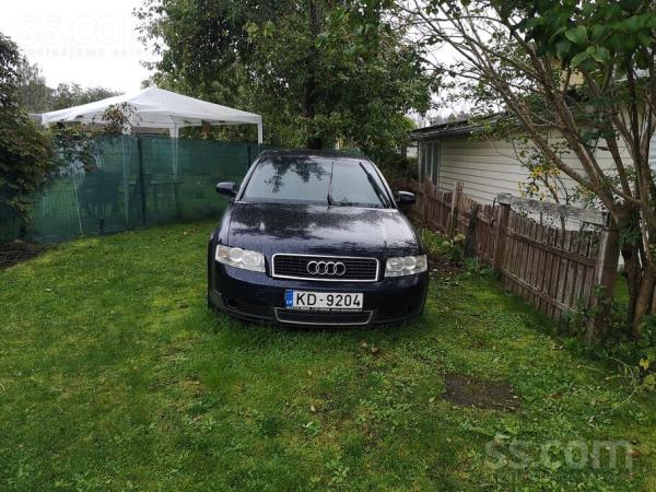 Blue Audi A4 2001 in Ogre, with an engine capacity of 2.00 L and mileage of 285 thousand km for 400 €, photo 3 on AUTOMOTO.COM.LV