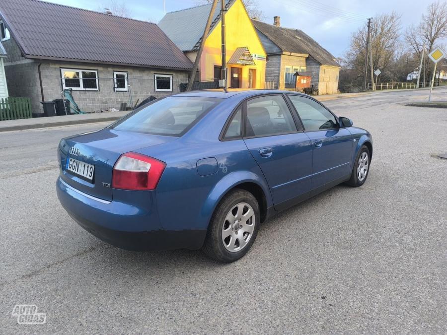 Blue Audi A4 2002 in Ignalina, with an engine capacity of 1.90 L and mileage of 400 thousand km for 1650 €, photo 9 on AUTOMOTO.COM.LV