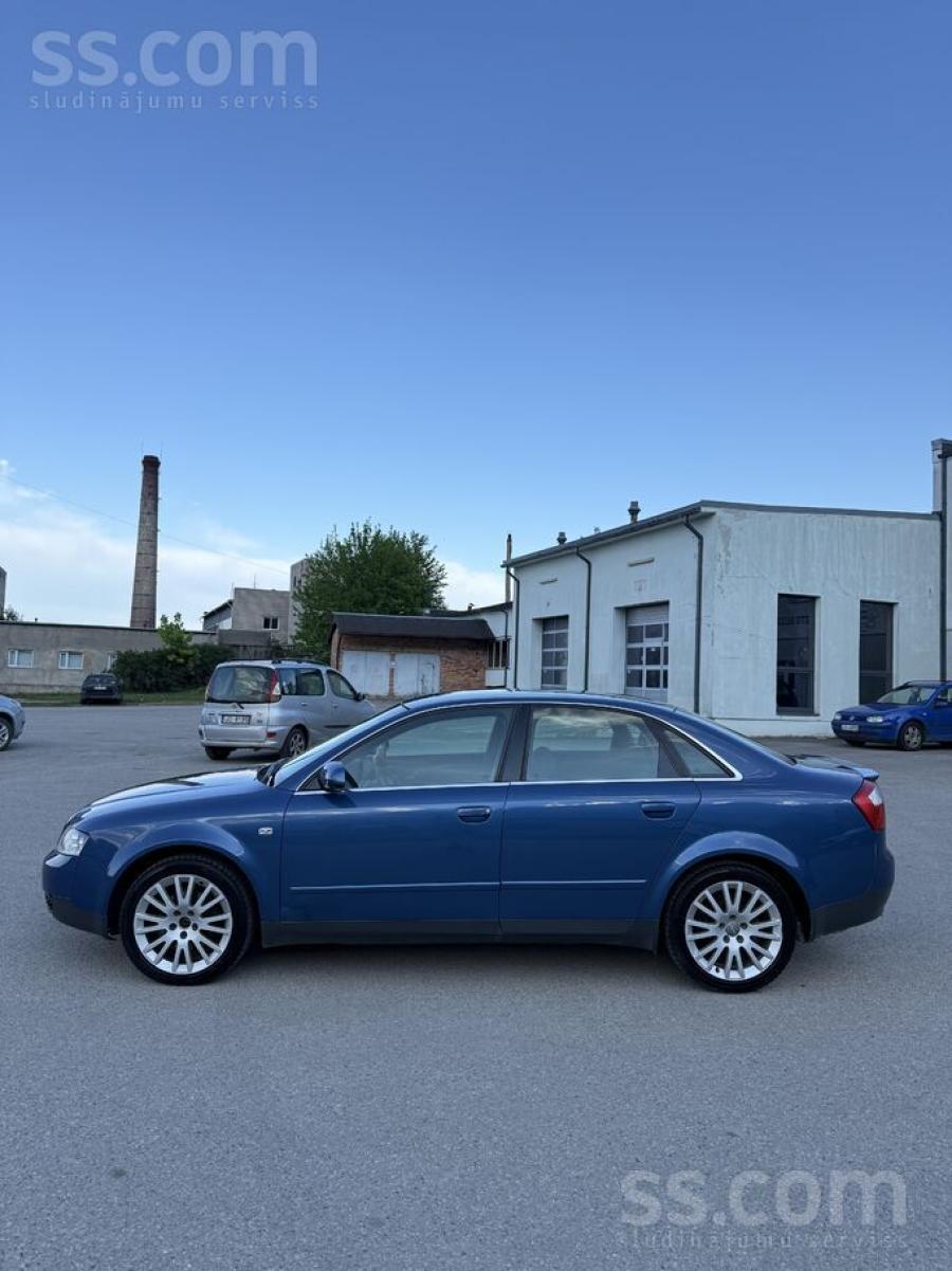 Zils Audi A4 2002 Tukums, ar dzinēja tilpumu 1.80 L un nobraukumu 183 tūkst. km par 3500 €, foto 10 vietnē AUTOMOTO.COM.LV