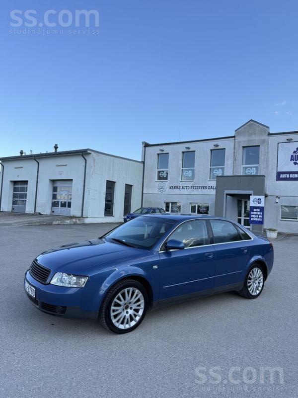 Blue Audi A4 2002 in Tukums, with an engine capacity of 1.80 L and mileage of 183 thousand km for 3500 €, photo 10 on AUTOMOTO.COM.LV