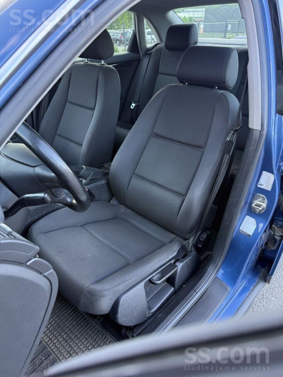 Zils Audi A4 2002 Tukums, ar dzinēja tilpumu 1.80 L un nobraukumu 183 tūkst. km par 3500 €, foto 20 vietnē AUTOMOTO.COM.LV