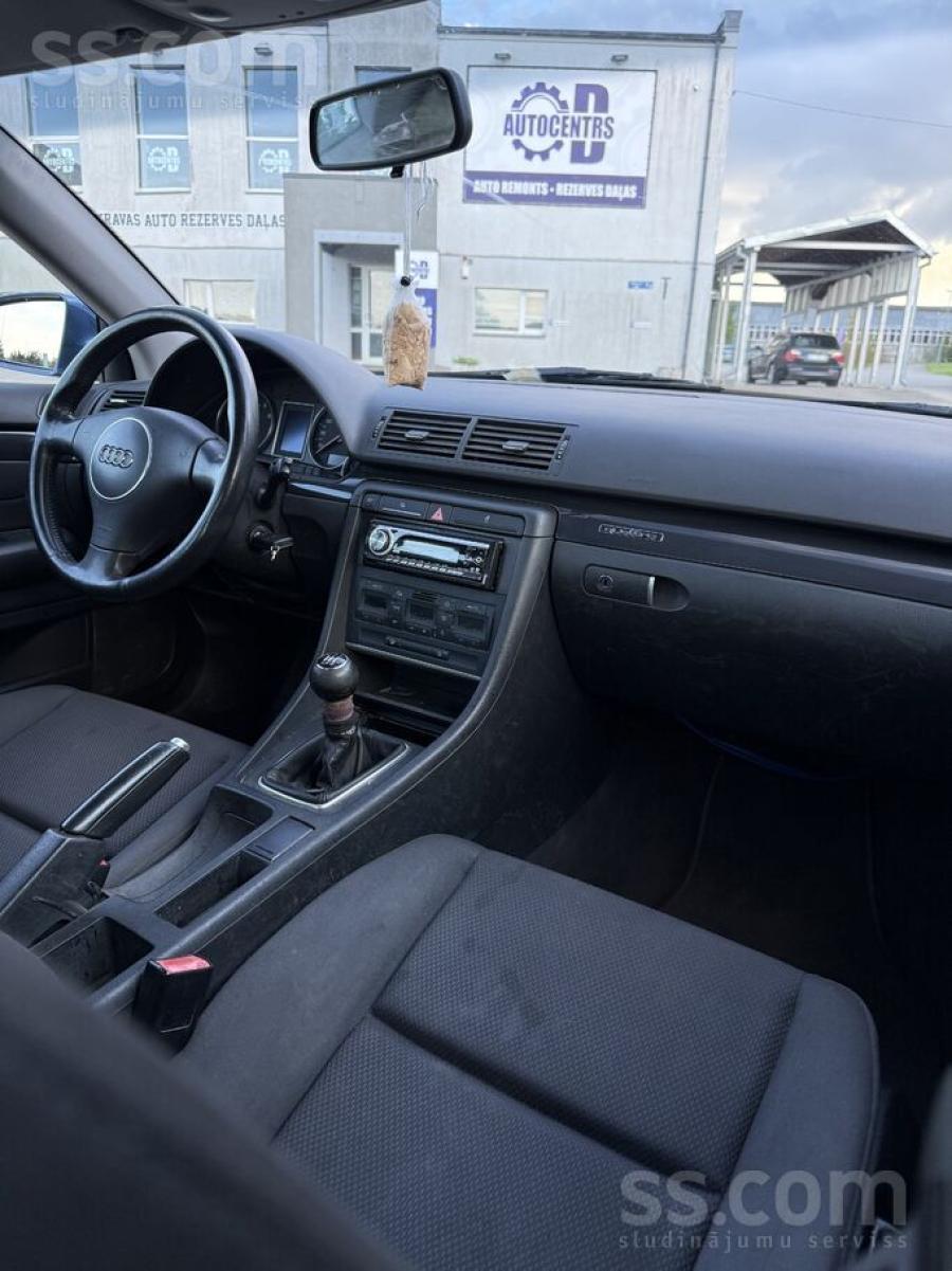 Zils Audi A4 2002 Tukums, ar dzinēja tilpumu 1.80 L un nobraukumu 183 tūkst. km par 3500 €, foto 21 vietnē AUTOMOTO.COM.LV