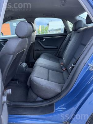 Zils Audi A4 2002 Tukums, ar dzinēja tilpumu 1.80 L un nobraukumu 183 tūkst. km par 3500 €, foto 24 vietnē AUTOMOTO.COM.LV