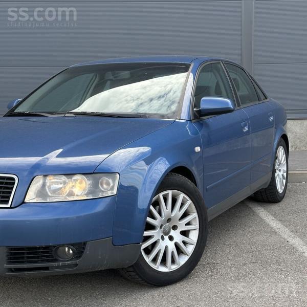 Blue Audi A4 2002 in Riga, with an engine capacity of 2.00 L and mileage of 295 thousand km for 1700 €, photo 5 on AUTOMOTO.COM.LV