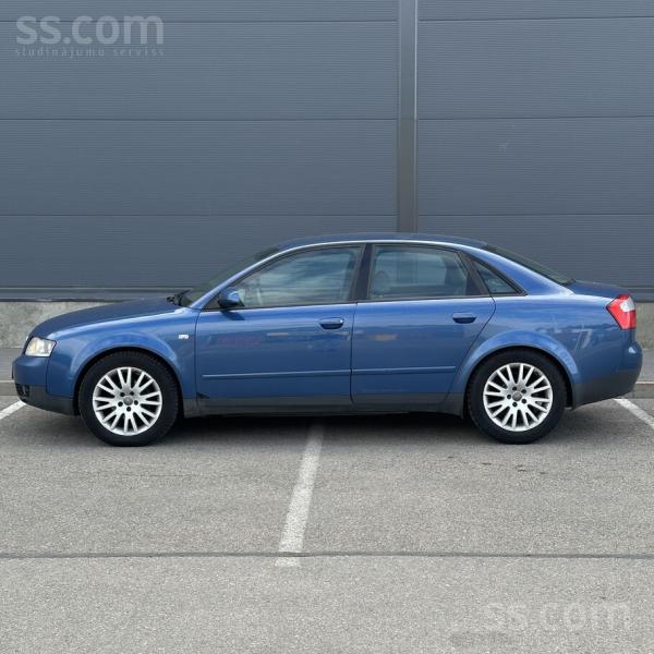 Blue Audi A4 2002 in Riga, with an engine capacity of 2.00 L and mileage of 295 thousand km for 1700 €, photo 6 on AUTOMOTO.COM.LV