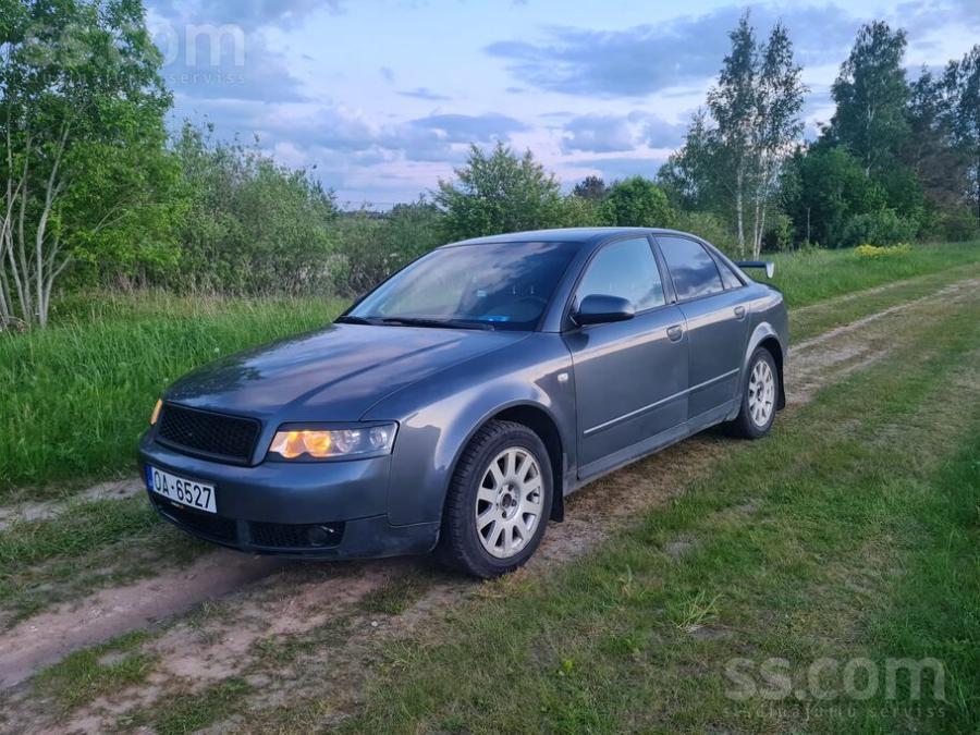 Синий Ауди А4 2002 в Рига, объемом двигателя 1.80 л и пробегом 344 тыс. км за 950 €, фото 4 на AUTOMOTO.COM.LV