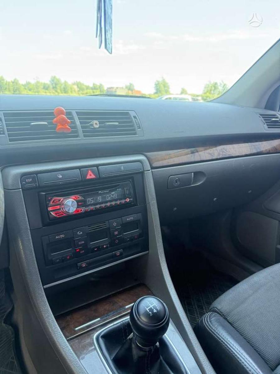 Zils Audi A4 2002 Šauļi, ar dzinēja tilpumu 1.90 L un nobraukumu 390 tūkst. km par 1550 €, foto 10 vietnē AUTOMOTO.COM.LV