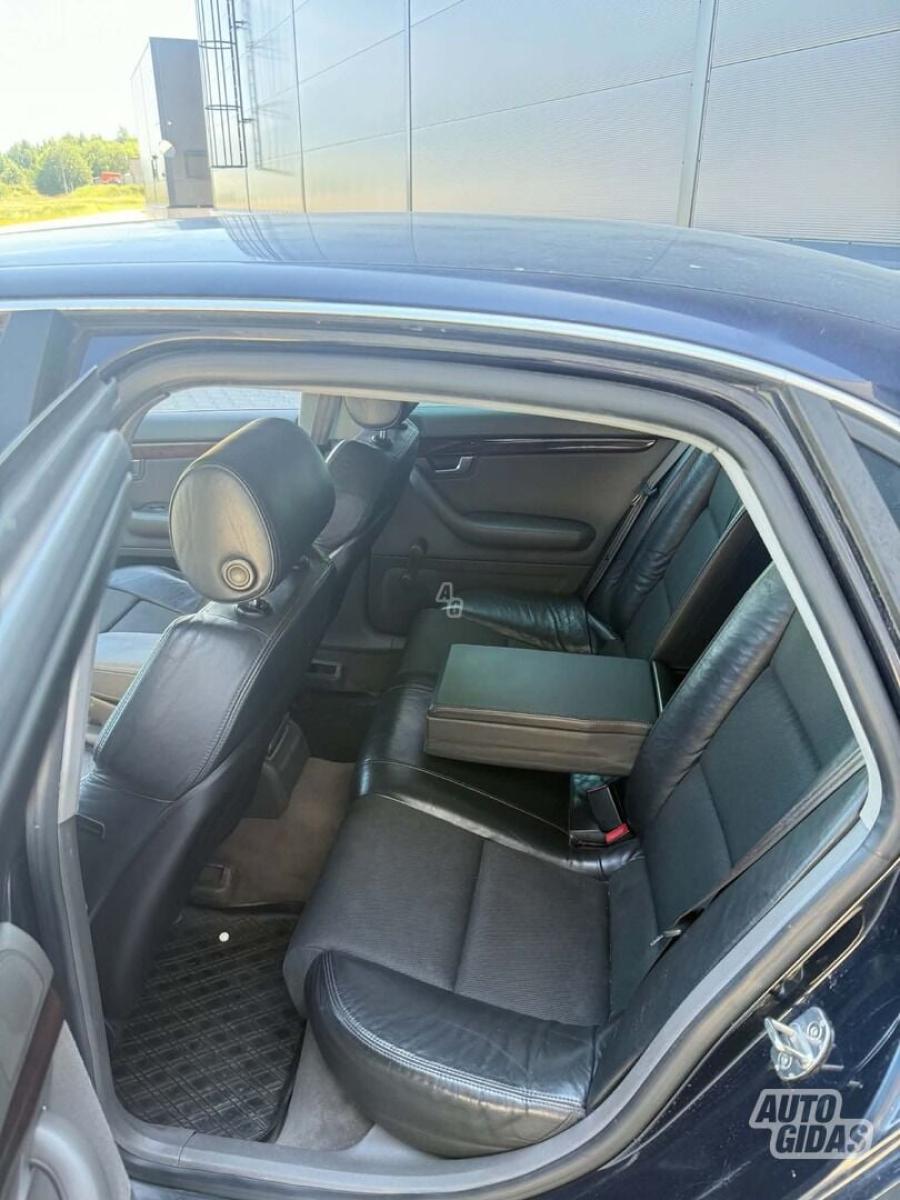 Blue Audi A4 2002 in Siauliai, with an engine capacity of 1.90 L and mileage of 390 thousand km for 1550 €, photo 8 on AUTOMOTO.COM.LV