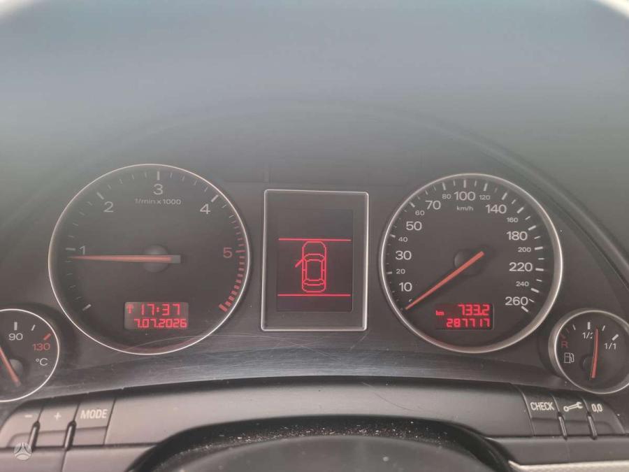 Синий Ауди А4 2002 в Каунас, объемом двигателя 1.90 л и пробегом 288 тыс. км за 2200 €, фото 13 на AUTOMOTO.COM.LV