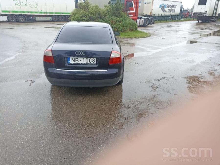 Blue Audi A4 2002 in Saldus, with an engine capacity of 1.90 L and mileage of 297 thousand km for 2100 €, photo 4 on AUTOMOTO.COM.LV