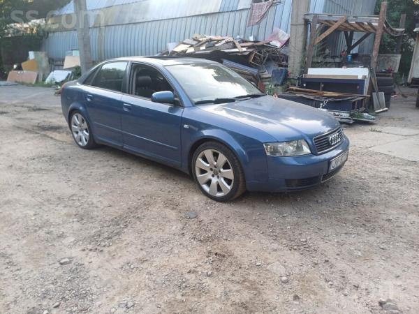 Zils Audi A4 2002 Rīga, ar dzinēja tilpumu 2.50 L un nobraukumu 310 tūkst. km par 750 €, foto 1 vietnē AUTOMOTO.COM.LV