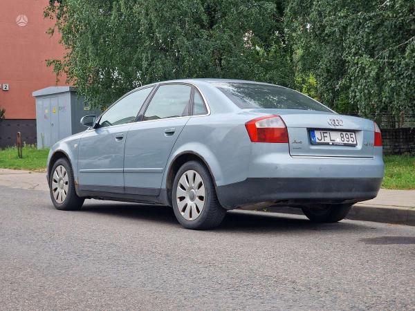 Синий Ауди А4 2002 в Вильнюс, объемом двигателя 1.90 л и пробегом 251 тыс. км за 950 €, фото 7 на AUTOMOTO.COM.LV