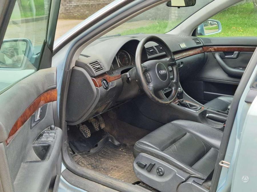 Blue Audi A4 2002 in Vilnius, with an engine capacity of 1.90 L and mileage of 251 thousand km for 950 €, photo 11 on AUTOMOTO.COM.LV