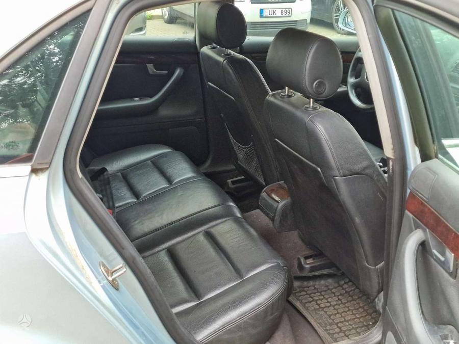 Blue Audi A4 2002 in Vilnius, with an engine capacity of 1.90 L and mileage of 251 thousand km for 950 €, photo 14 on AUTOMOTO.COM.LV