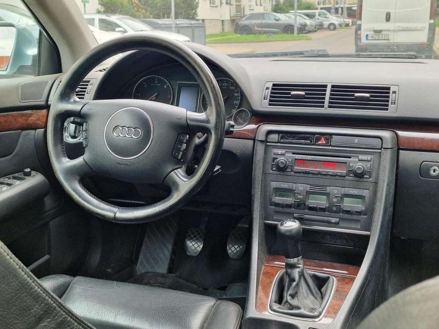 Blue Audi A4 2002 in Vilnius, with an engine capacity of 1.90 L and mileage of 251 thousand km for 950 €, photo 15 on AUTOMOTO.COM.LV