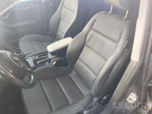 Blue Audi A4 2002 in Liepaja, with an engine capacity of 1.90 L and mileage of 340 thousand km for 950 €, photo 7 on AUTOMOTO.COM.LV