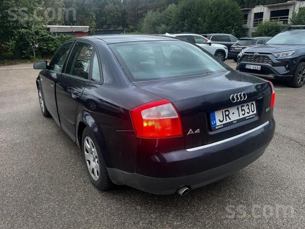 Zils Audi A4 2002 Rīga, ar dzinēja tilpumu 2.00 L un nobraukumu 217 tūkst. km par 1750 €, foto 4 vietnē AUTOMOTO.COM.LV