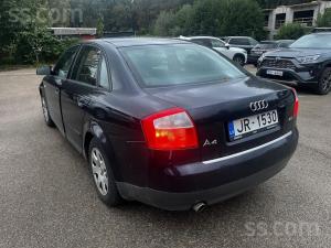 Blue Audi A4 2002 in Riga, with an engine capacity of 2.00 L and mileage of 217 thousand km for 1950 €, photo 4 on AUTOMOTO.COM.LV