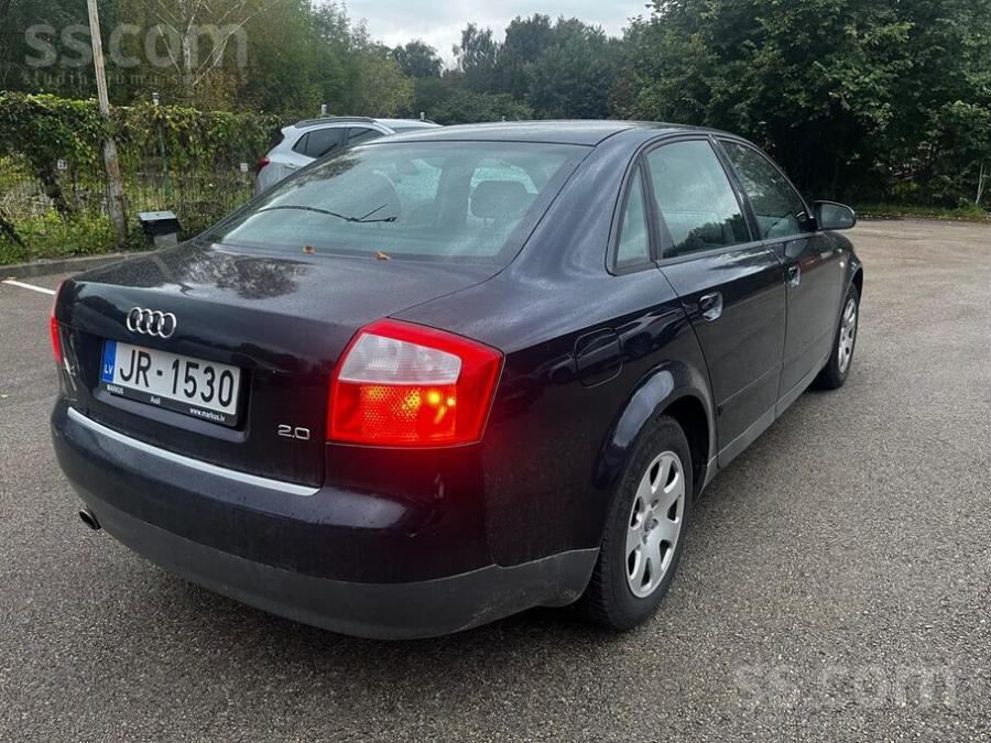 Blue Audi A4 2002 in Riga, with an engine capacity of 2.00 L and mileage of 217 thousand km for 1950 €, photo 5 on AUTOMOTO.COM.LV