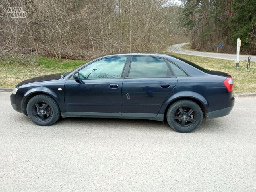 Blue Audi A4 2003 in Vilnius, with an engine capacity of 1.90 L and mileage of 441 thousand km for 1190 €, photo 8 on AUTOMOTO.COM.LV