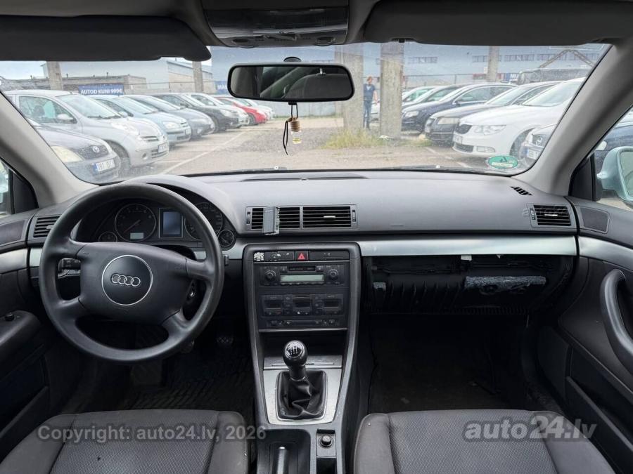 Zils Audi A4 2003 Tallina, ar dzinēja tilpumu 2.00 L un nobraukumu 285 tūkst. km par 599 €, foto 6 vietnē AUTOMOTO.COM.LV