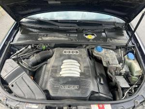 Blue Audi A4 2003 in Vilnius, with an engine capacity of 2.39 L and mileage of 262 thousand km for 850 €, photo 10 on AUTOMOTO.COM.LV